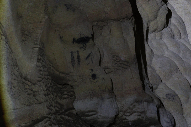 Abinader crea Comisión Presidencial para impulsar ecoturismo en Cuevas del Pomier