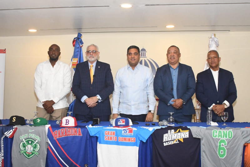 La Fedom reconoce a Vitelio Mejía con la dedicatoria del torneo ...