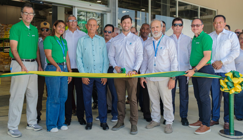 Grupo Ramos inaugura dos nuevos Aprezio