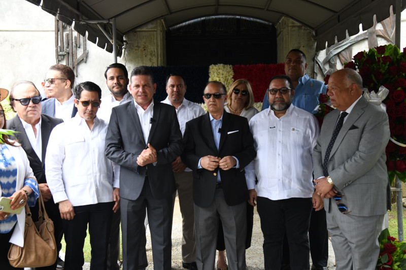 Reformistas rinden tributo a Balaguer a 23 años de su fallecimiento