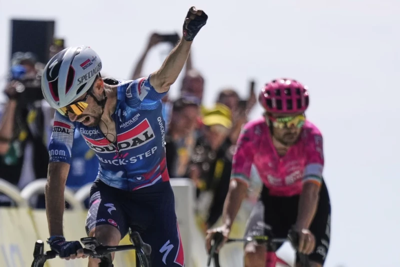 Paret-Peintre se lleva la etapa en Mont Ventoux y Pogačar castiga a ...