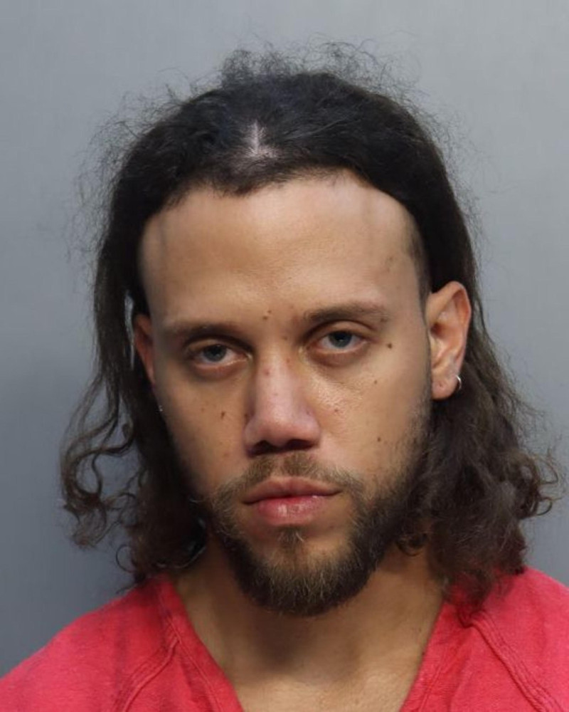 Arrestan en Miami al reguetonero Jhay Cortez por posesión de cocaína y ...