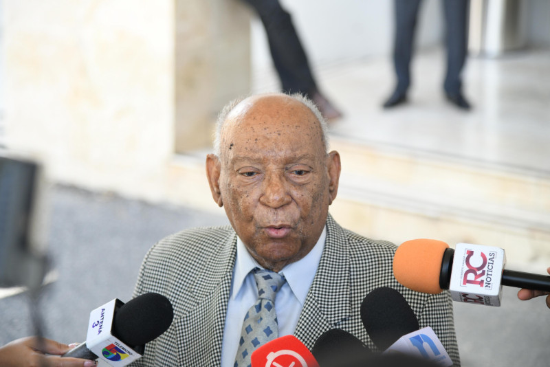 Osvaldo Cepeda y Cepeda se declara 'discípulo' de María Cristina Camilo ...