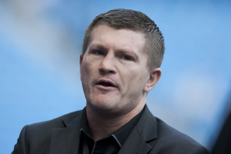 Ricky Hatton, ex campeón mundial de boxeo, fallece los 46 años de edad