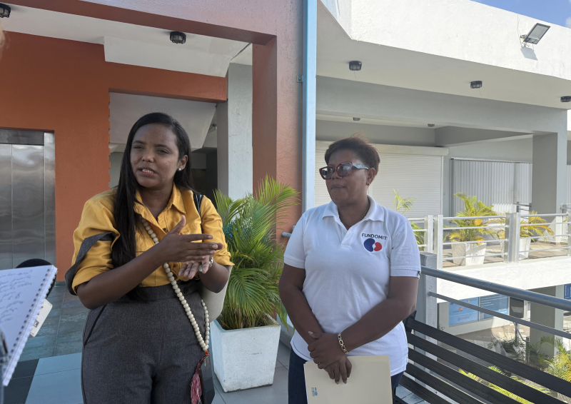 Pacientes acuden a Alto Costo a reclamar fármaco