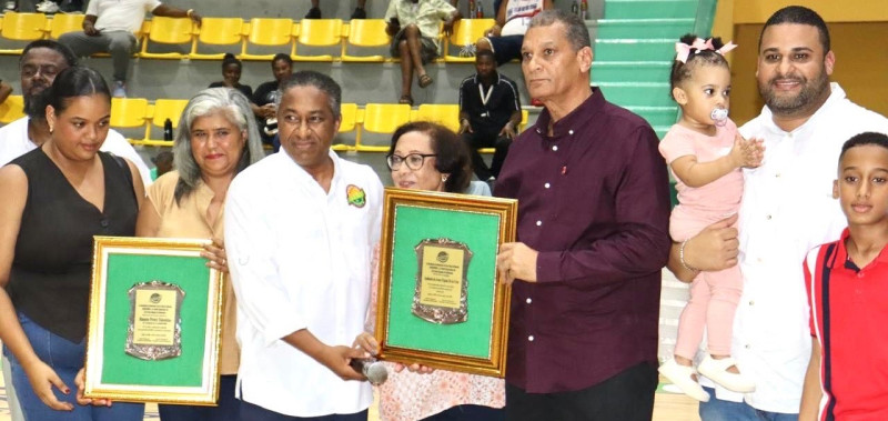 Acel lidera con 24 puntos; Consuelo se impone a Quisqueya en inicio del ...