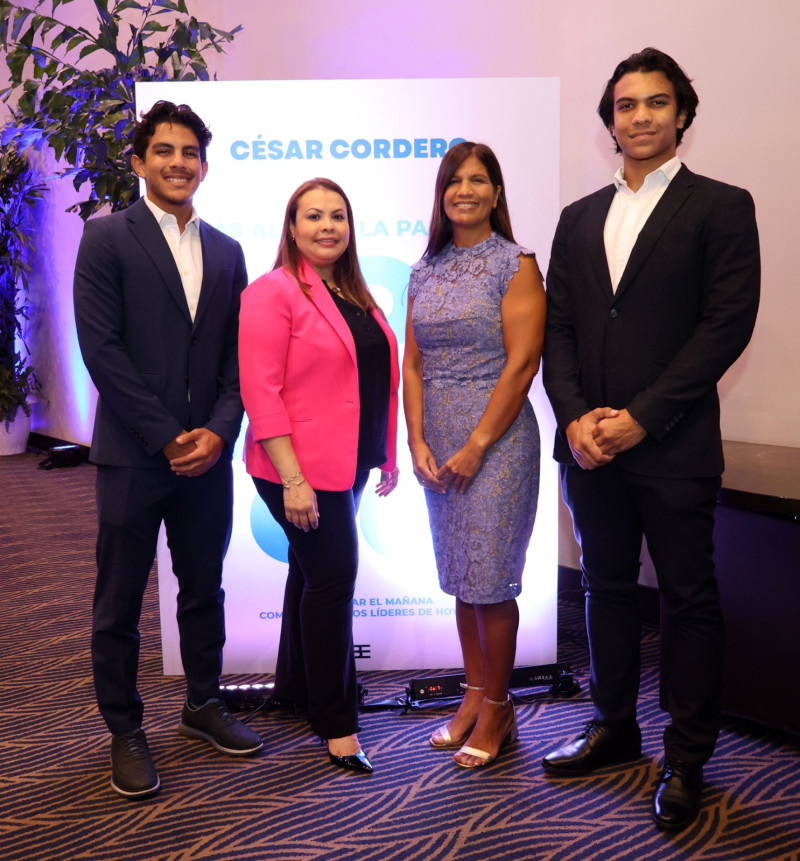 El libro Más allá de la palabra liderazgo