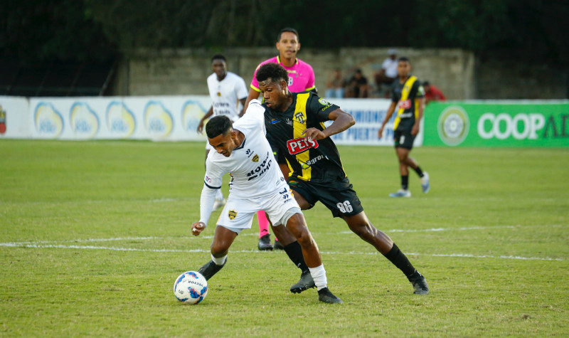 Moca y Pantoja igualan a dos goles en octava fecha de la Liguilla