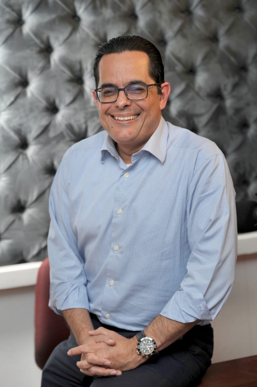 José Gutiérrez: el DJ que dio giro a la información