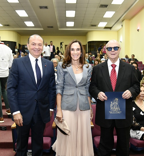 En Santiago se comenta: el gran festejo a Janet Rivera