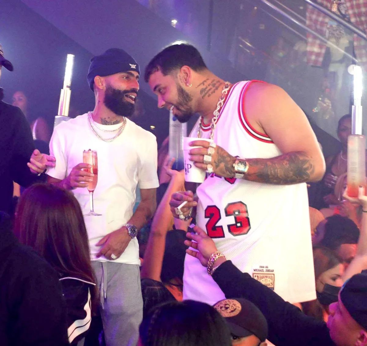Arcángel dice que Anuel AA robó joyas de Químico Ultra Mega en Chile
