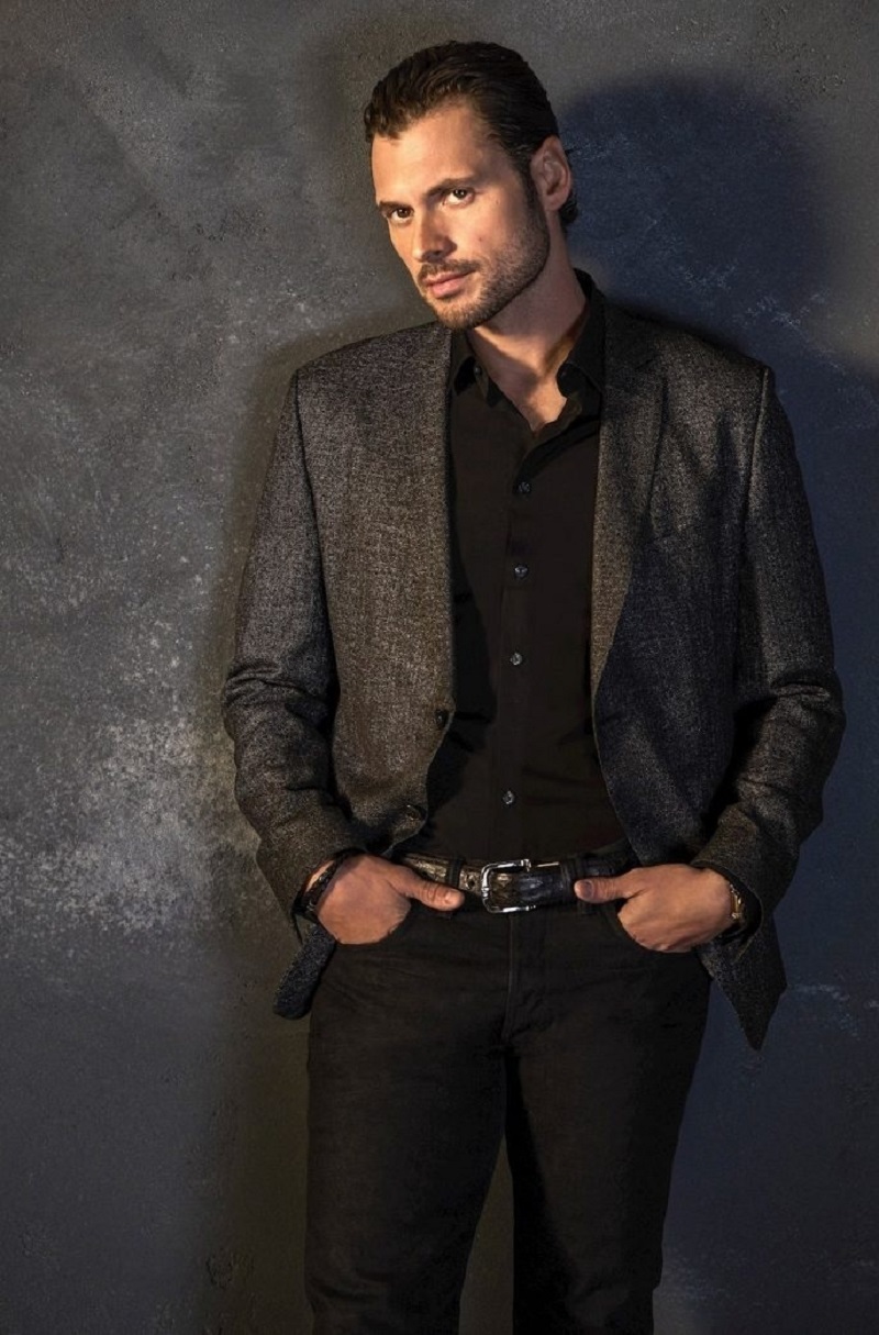 Muere de cáncer a los 42 años Adan Canto, actor mexicano de "Designated ...