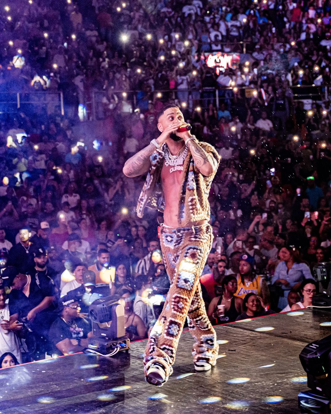 Bachateros y urbanos hacen suyo el escenario de la Gran Arena del Cibao