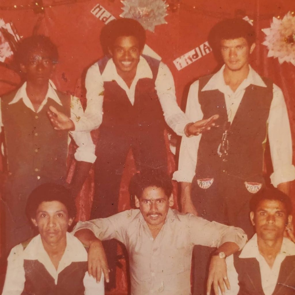 "Voy pa´llá": los orígenes del Mayimbe Anthony Santos, un artista en el ...