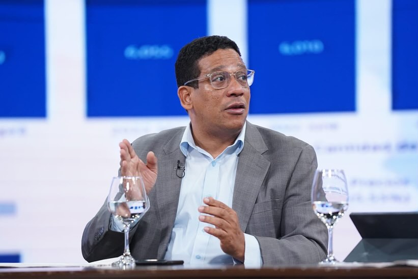 Carlos Pimentel explica modernizaciones de la nueva ley de Compras y ...