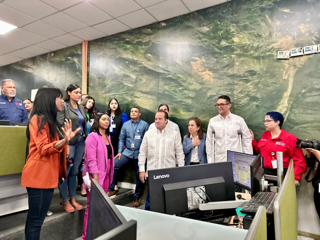 Sistema 911 incorpora inteligencia artificial y anuncia expansión