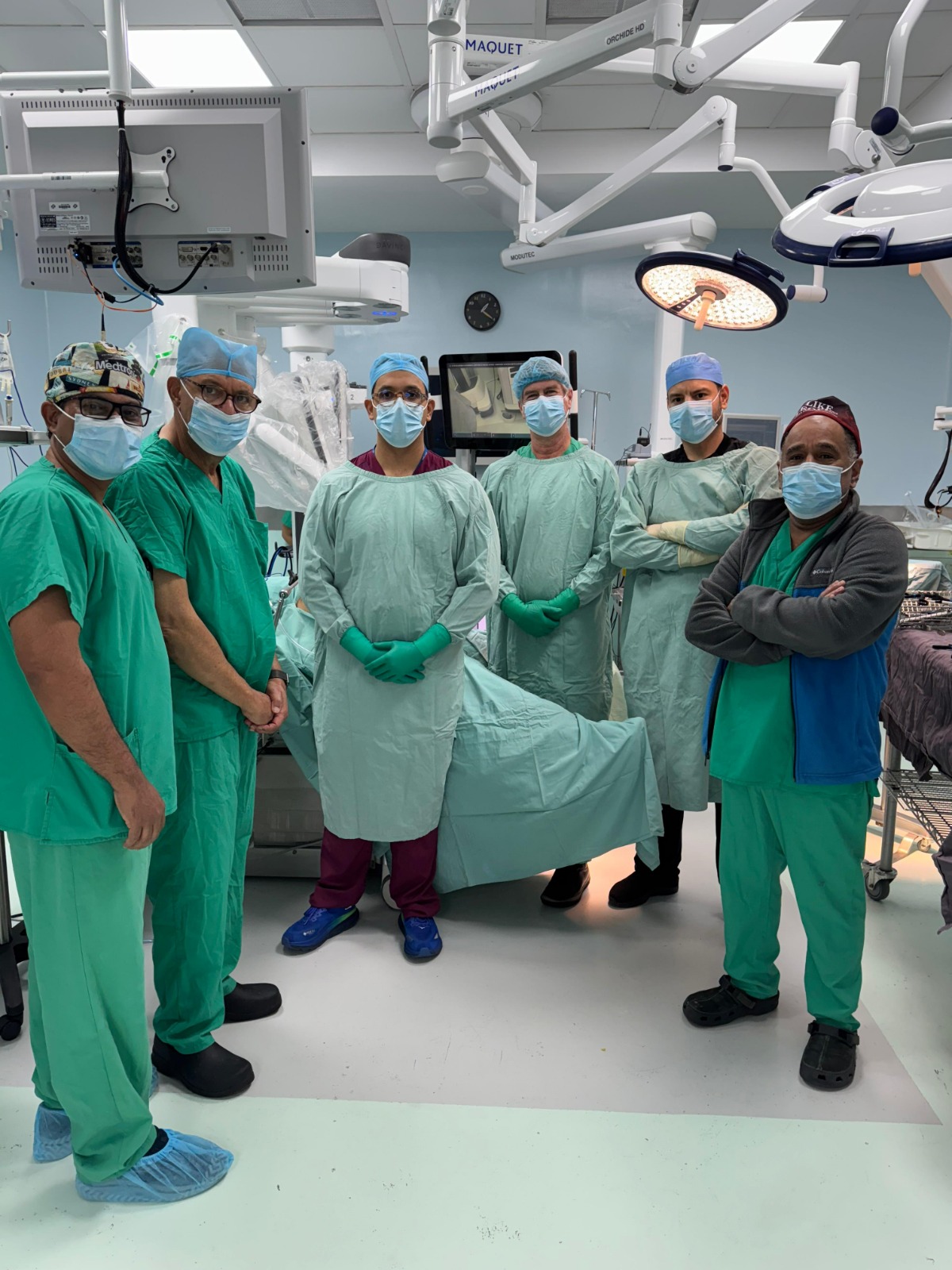 HOMS informa que realizó la primera gastrectomía total asistida por robot