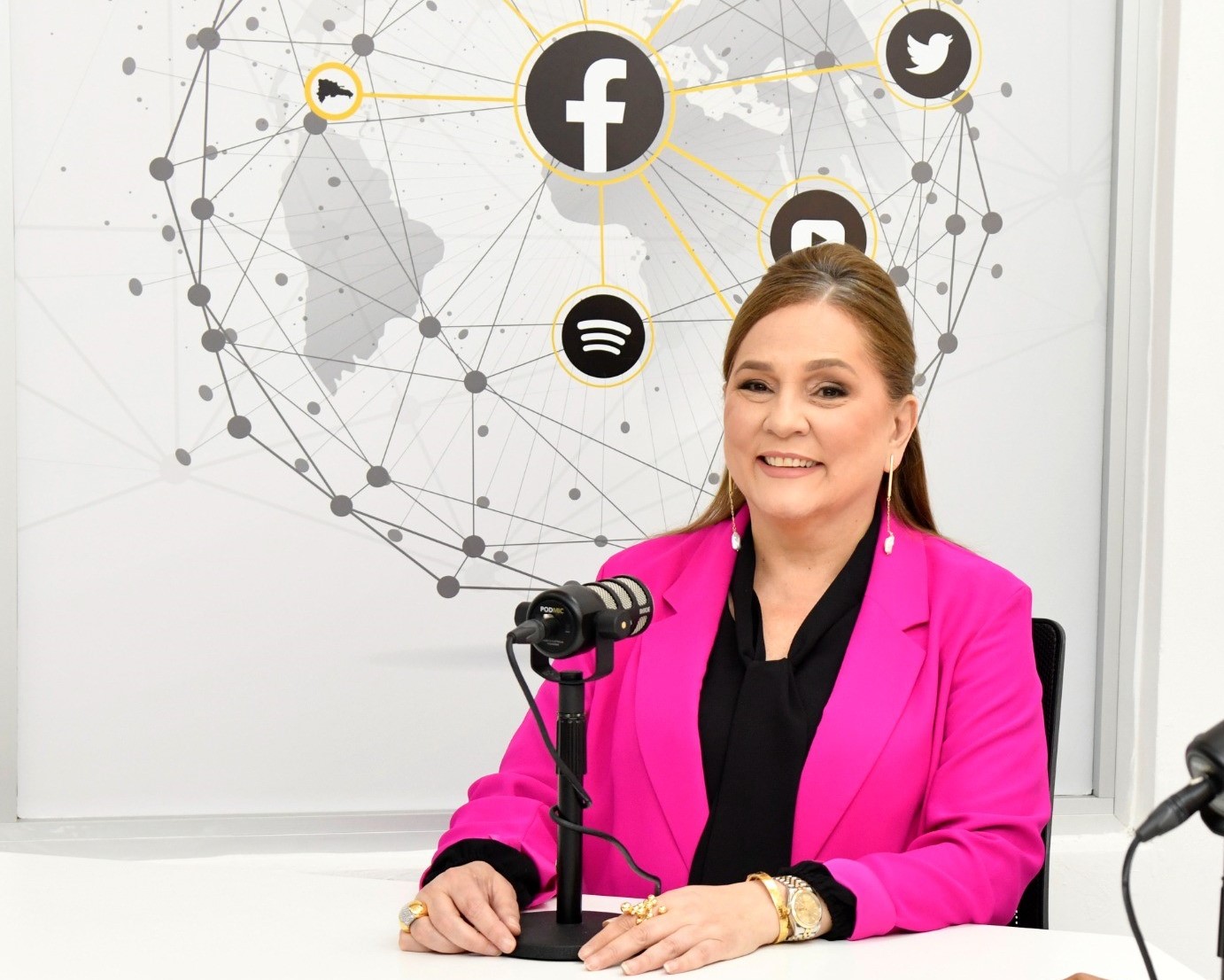 Jatnna Tavárez: la estrella de la TV que hace 40 años quería ser reina ...