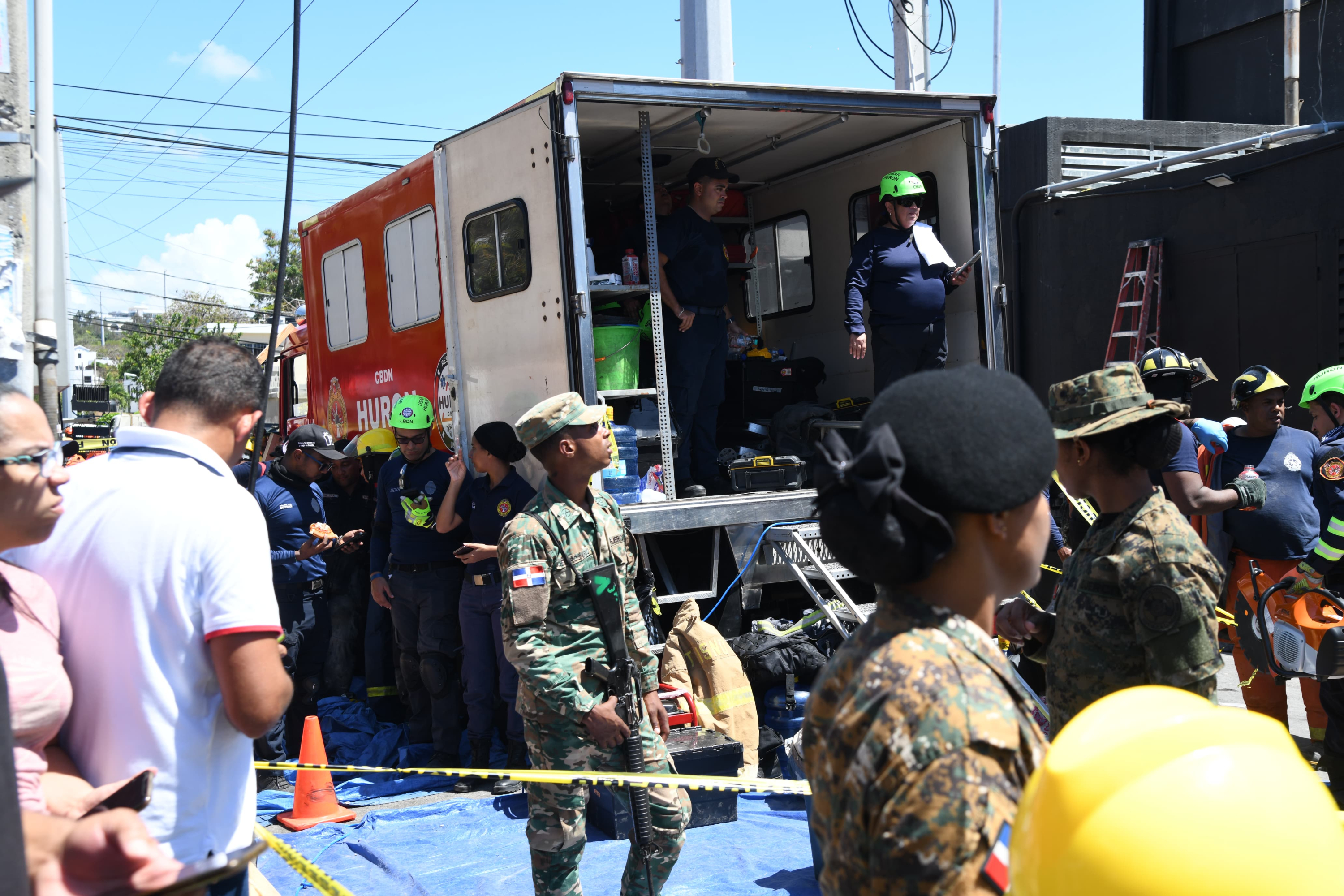 COE reporta que aumentaron a 44 los fallecidos y a 146 los trasladados por tragedia en Jet Set