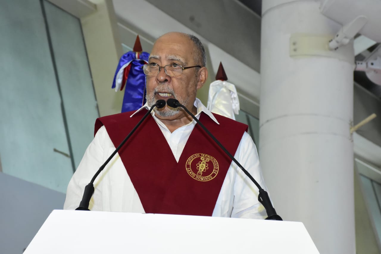 Honras fúnebres de Julio Sánchez Maríñez, rector de Intec, se ...