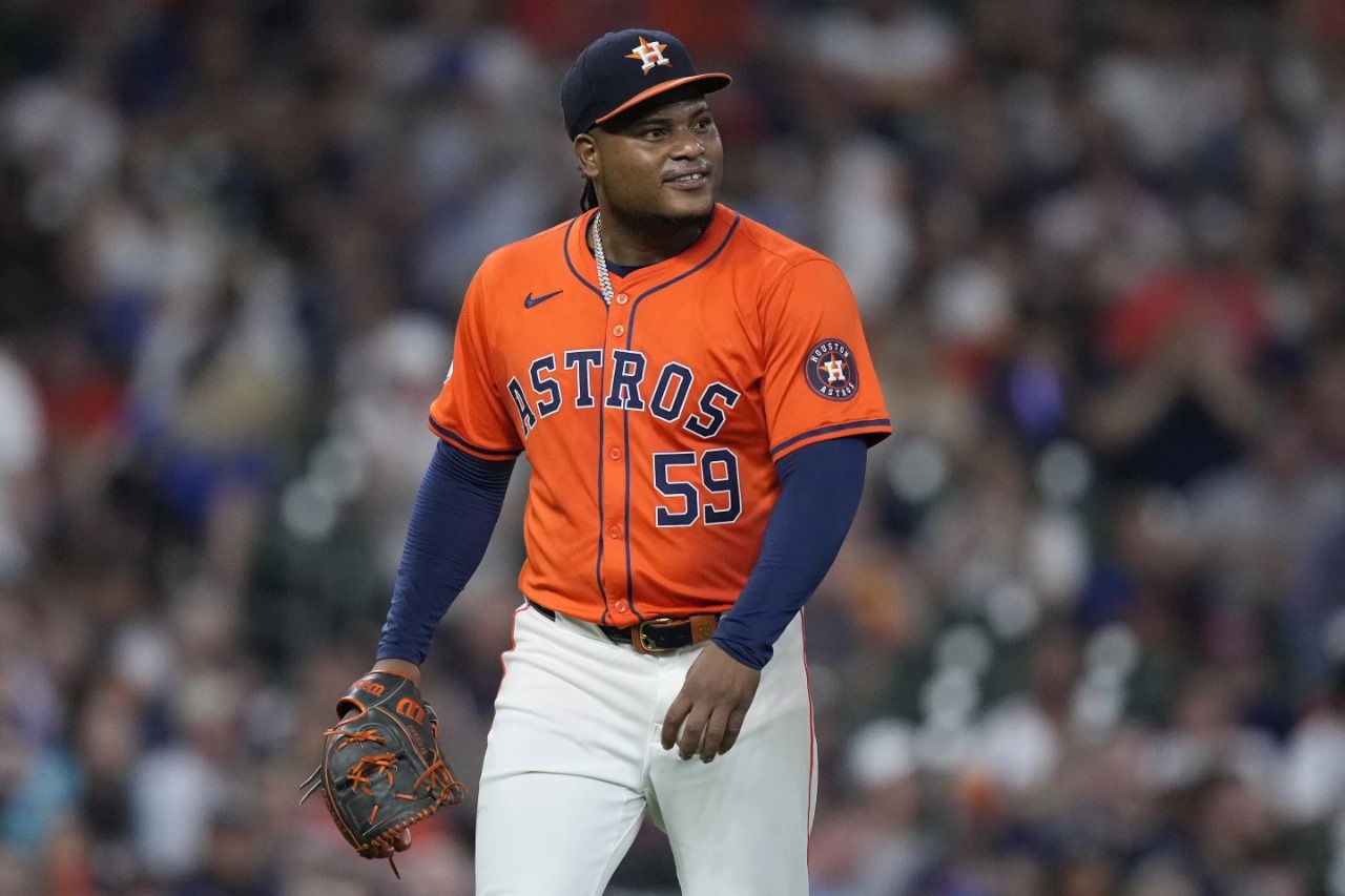 Orioles vencen a Guardianes con cuadrangular de Ramón Laureano y ...