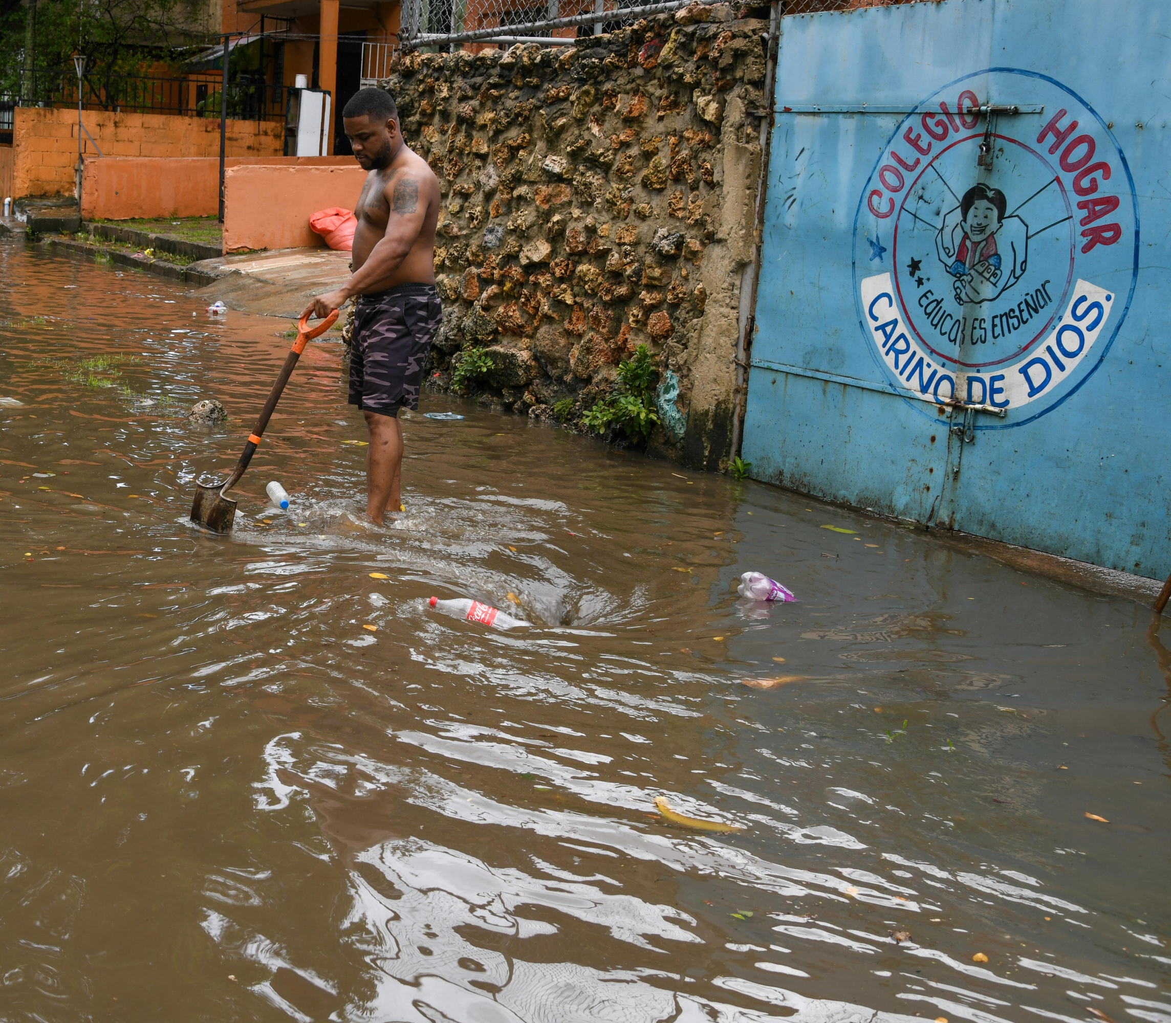Vaguada y onda tropical provocan inundaciones en varias zonas del Gran ...