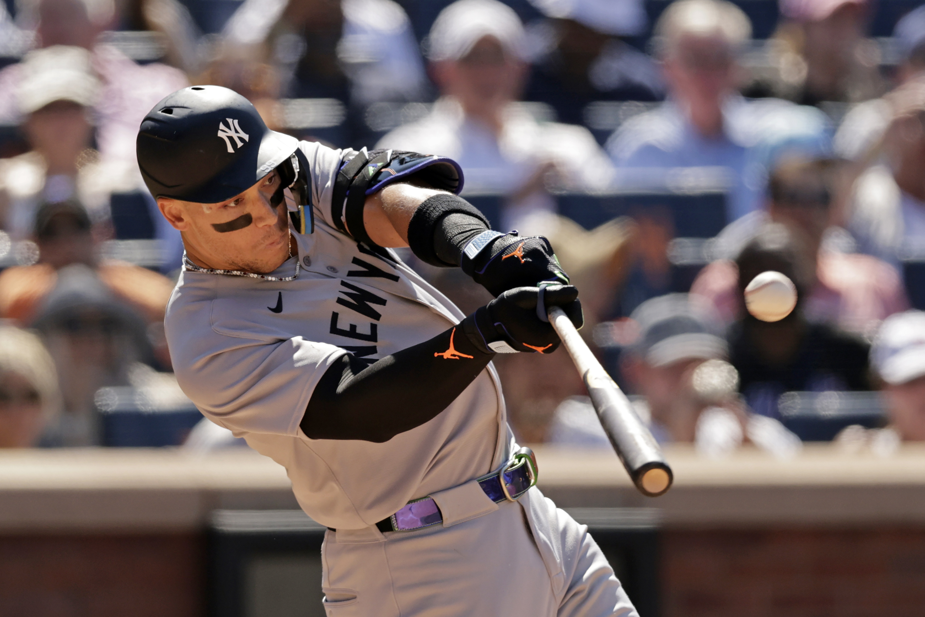 El jonrón 33 de Aaron Judge y jugada de Bellinger dan triunfo a Yankees ...