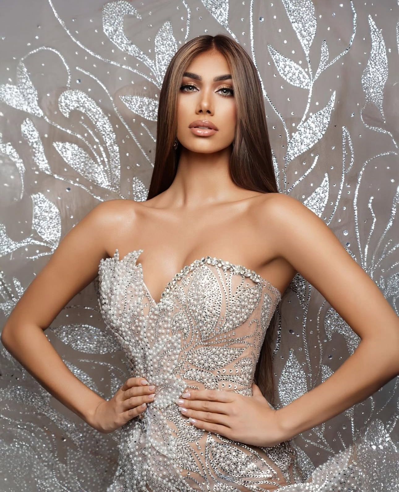 Lina Luaces, hija de Lili Estefan, gana Miss Universe Cuba 2025