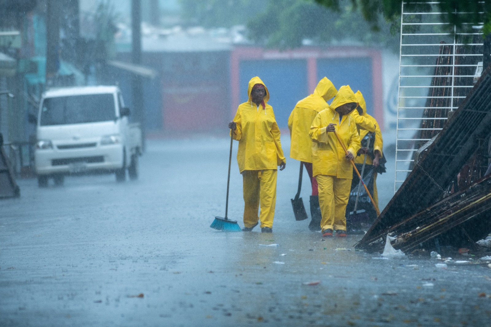 Se esperan aguaceros por vaguada y varias provincias están en alerta