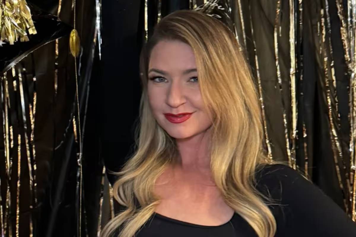 Muere Natalia Rae, actriz de cine para adultos, mientras se encontraba ...