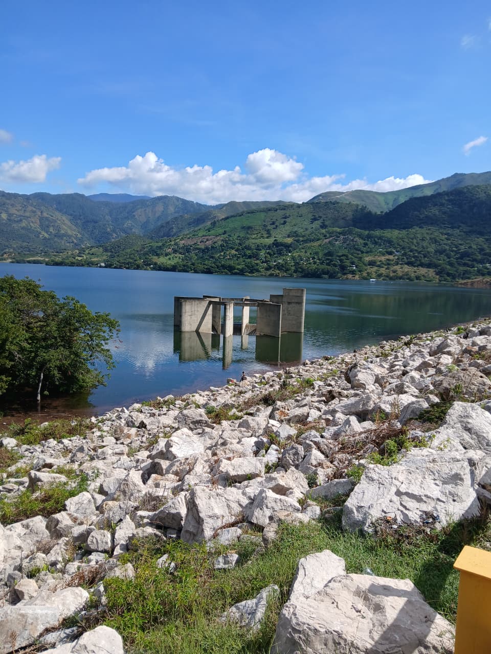 Presa de Valdesia podría aumentar su caudal por lluvias de tormenta Melissa