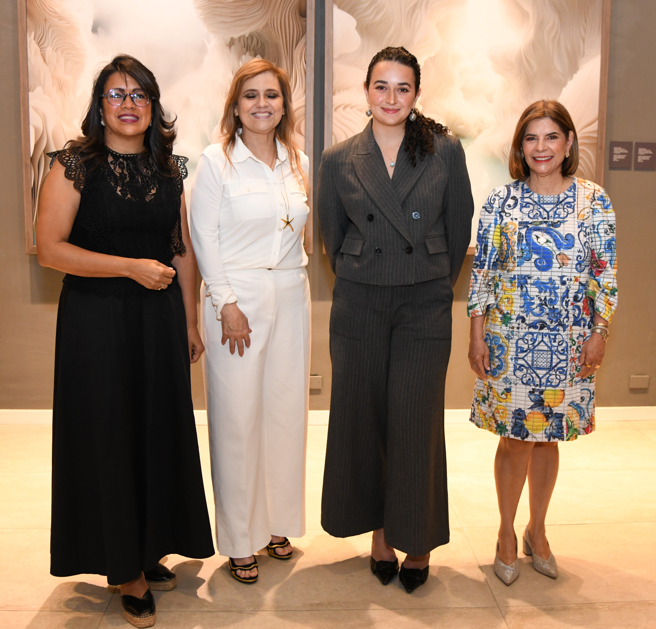Ariadna Canaán presenta colección “La isla bajo el mar”