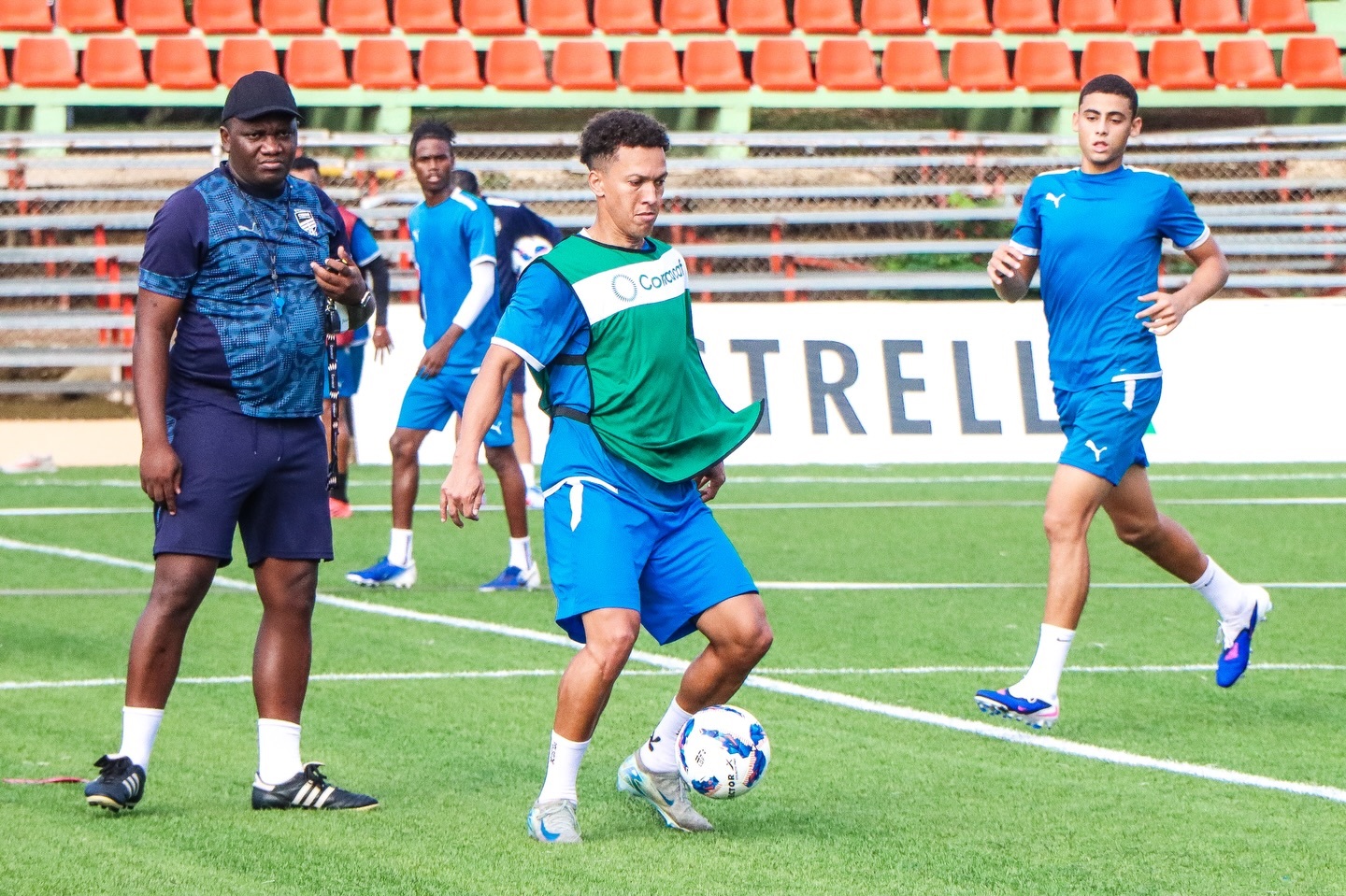 JC López entrena con Cibao FC y reaparecerá contra Delfines en la Liguilla