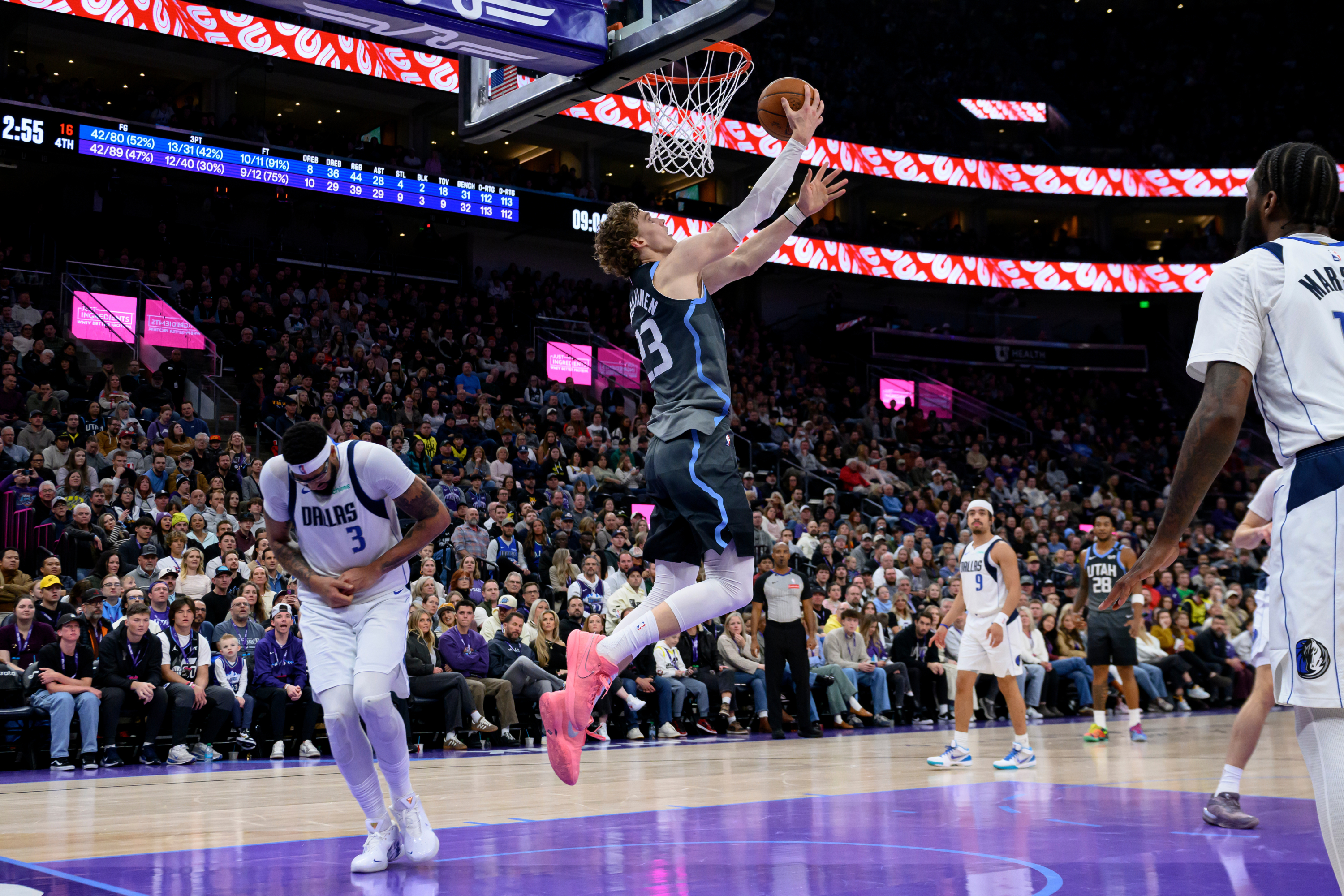 Anthony Davis se perderá varios partidos por daño en ligamentos de la mano