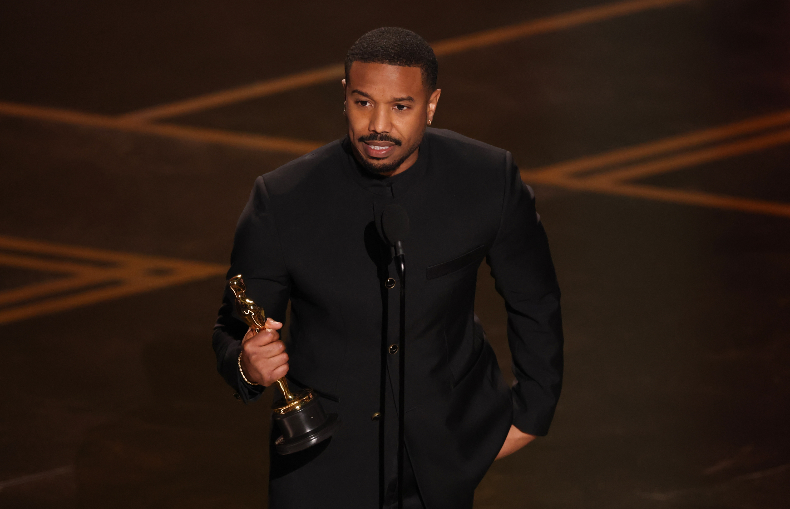 Michael B. Jordan gana su primer Óscar a mejor actor por ‘Sinners’