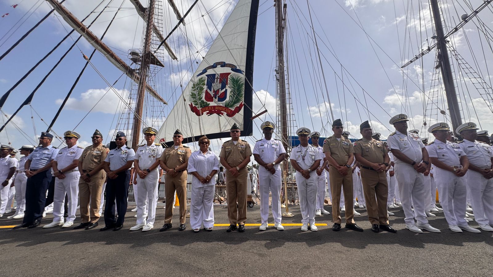 Armada Dominicana despide crucero internacional “Hermandad de los Mares ...